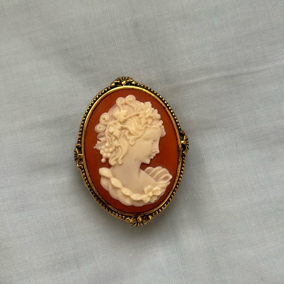 Estee Lauder | Jewelry | Estee Lauder Collectible Keepsake Solid ...